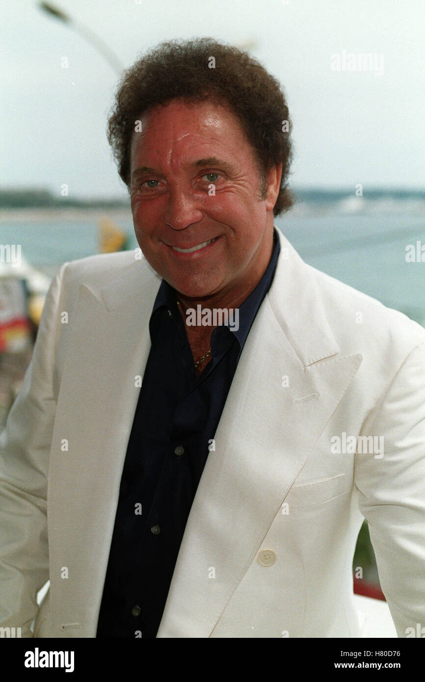 Tom jones Banque de photographies et d’images à haute résolution - Alamy