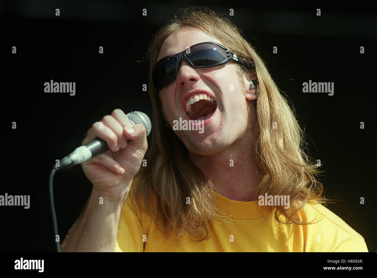 Gary stringer chanteur Banque de photographies et d’images à haute ...