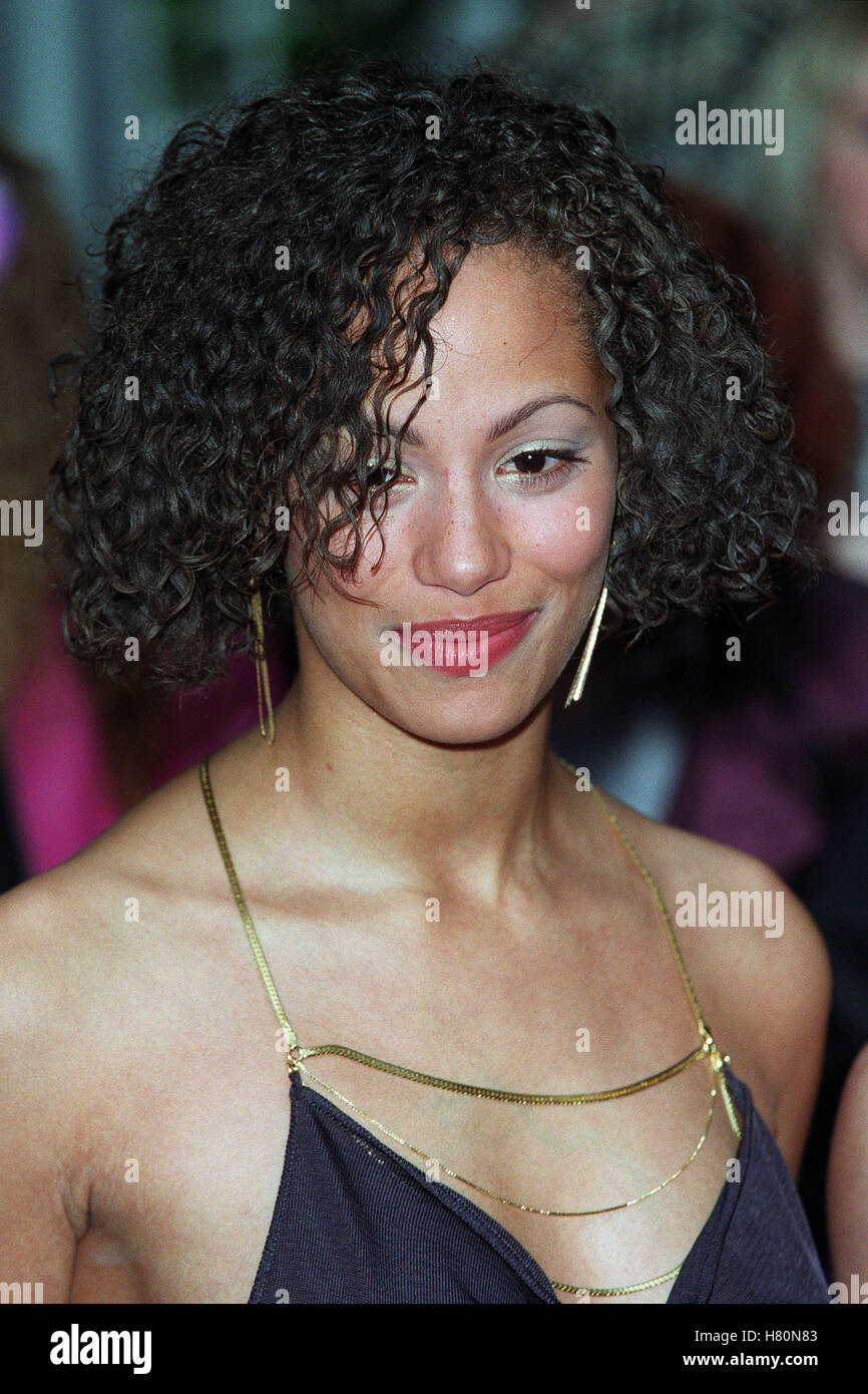 Coronation street actress naomi russell Banque de photographies et d ...