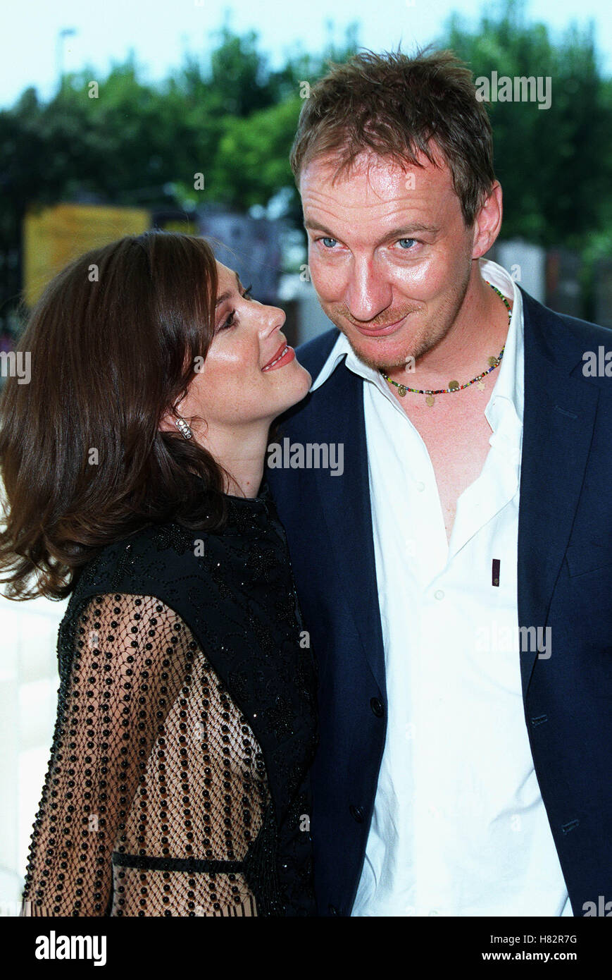 Anna friel david thewlis 2001 Banque de photographies et d’images à ...