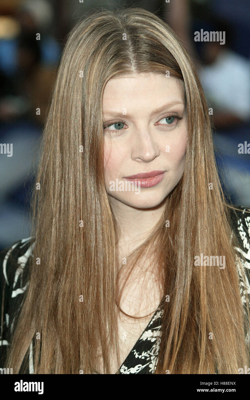 Amber benson Banque de photographies et d’images à haute résolution - Alamy