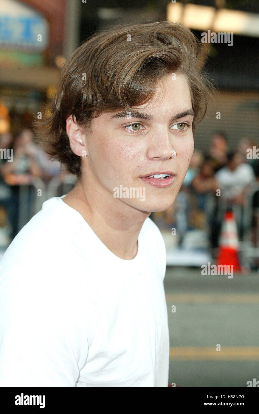 Emile hirsch lara croft tomb raider Banque de photographies et d’images ...