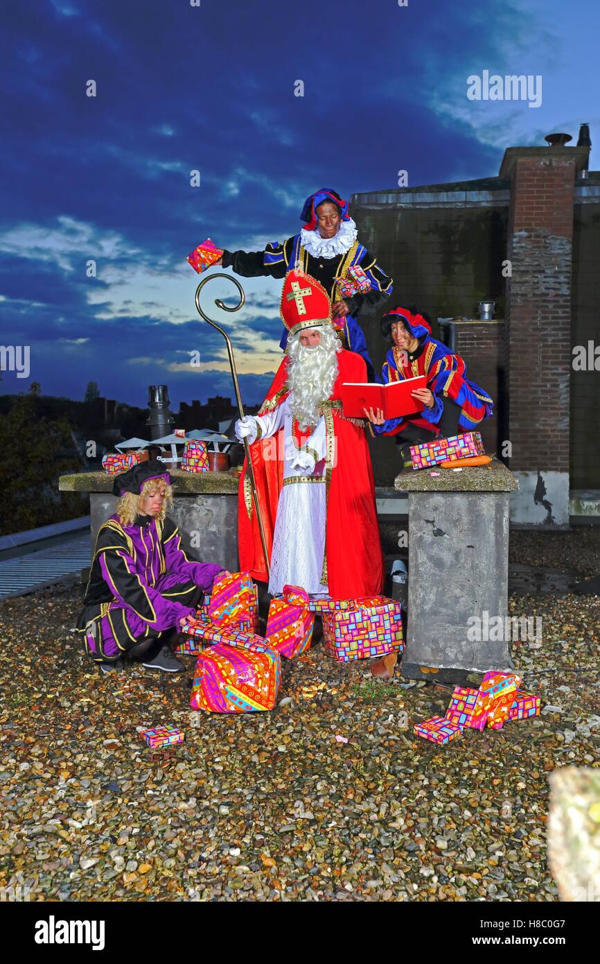 Pete noir de suie, Pete, roet, Piet Zwarte Piet, tradition Sinterklaas ...