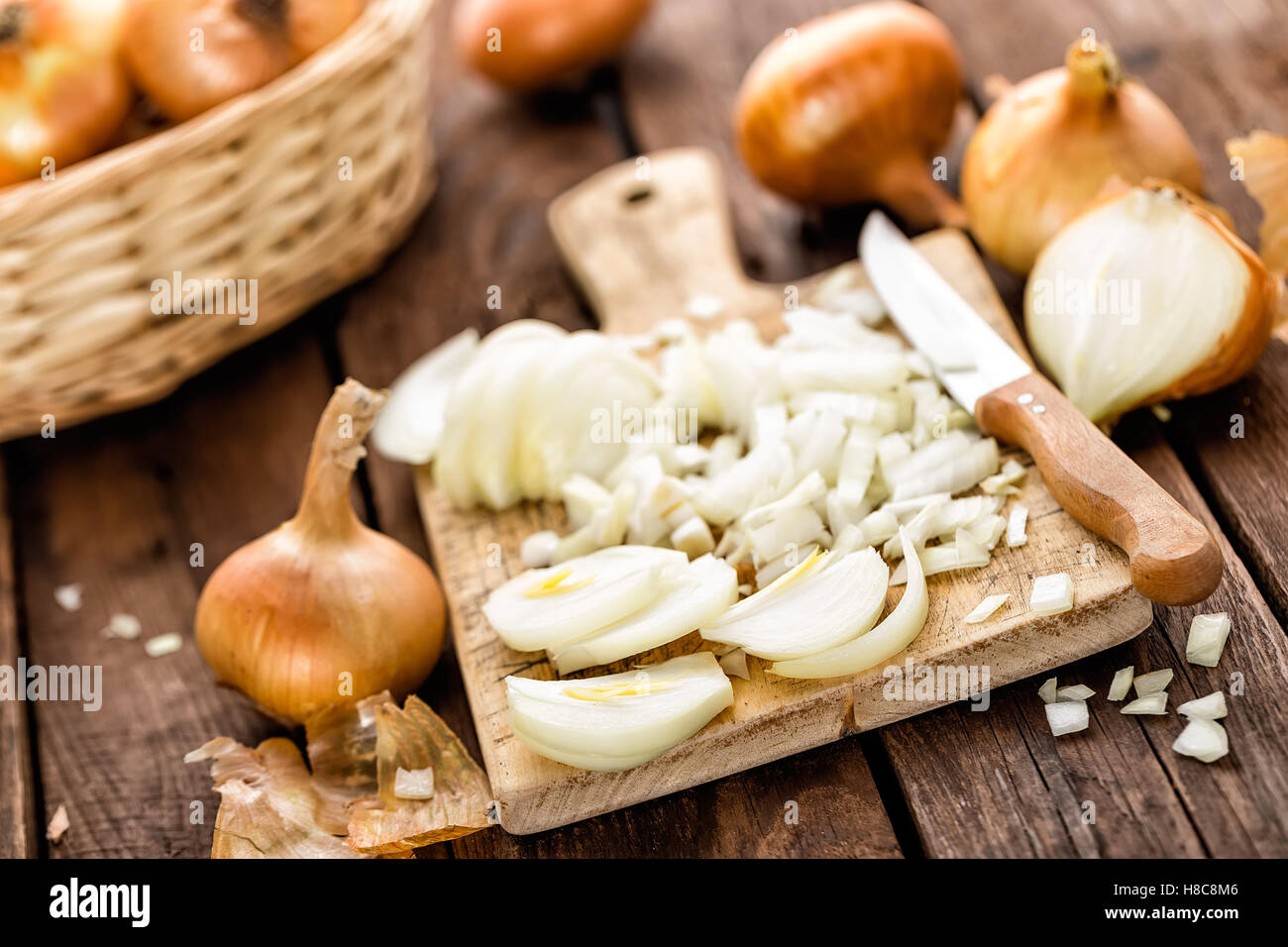Oignon cru Banque de photographies et d’images à haute résolution - Alamy