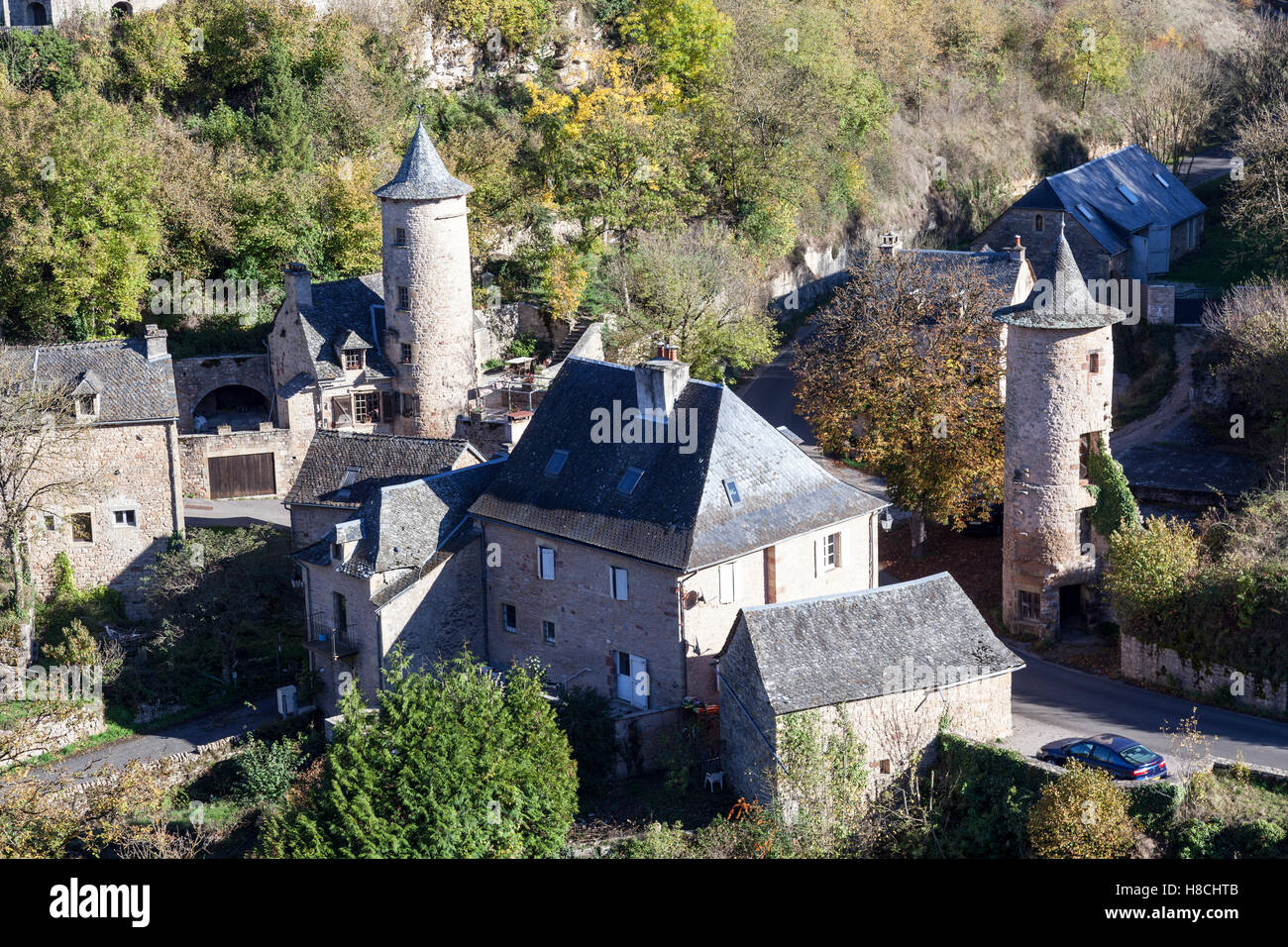 Le Trou de Bozouls (une gorge en forme de fer à cheval) et le bas du ...