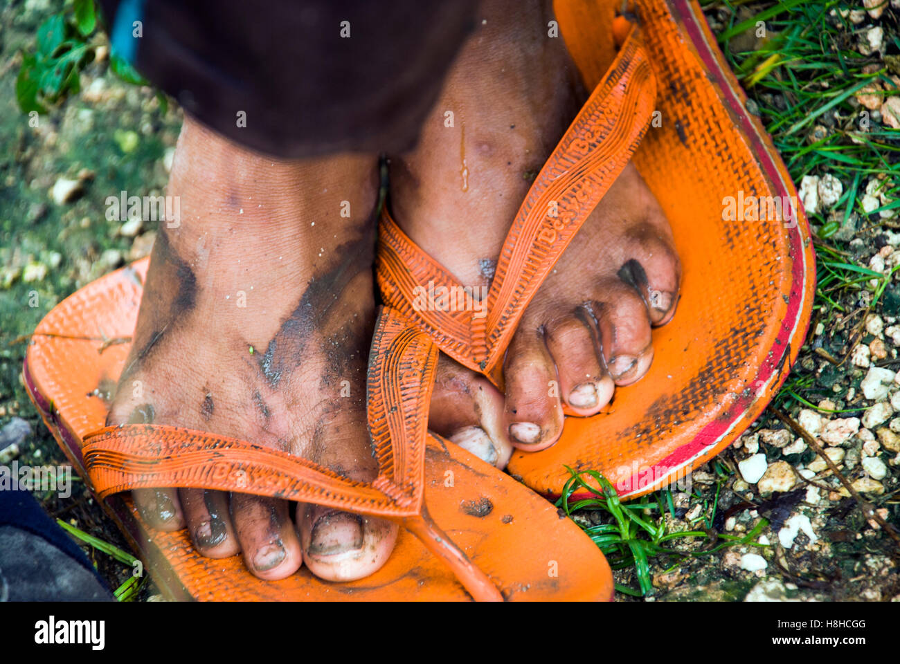 Boy feet filipino Banque de photographies et d’images à haute ...