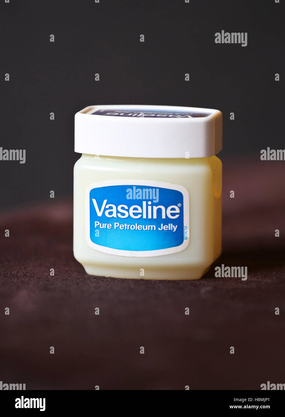 Vaseline lotion Banque de photographies et d’images à haute résolution ...