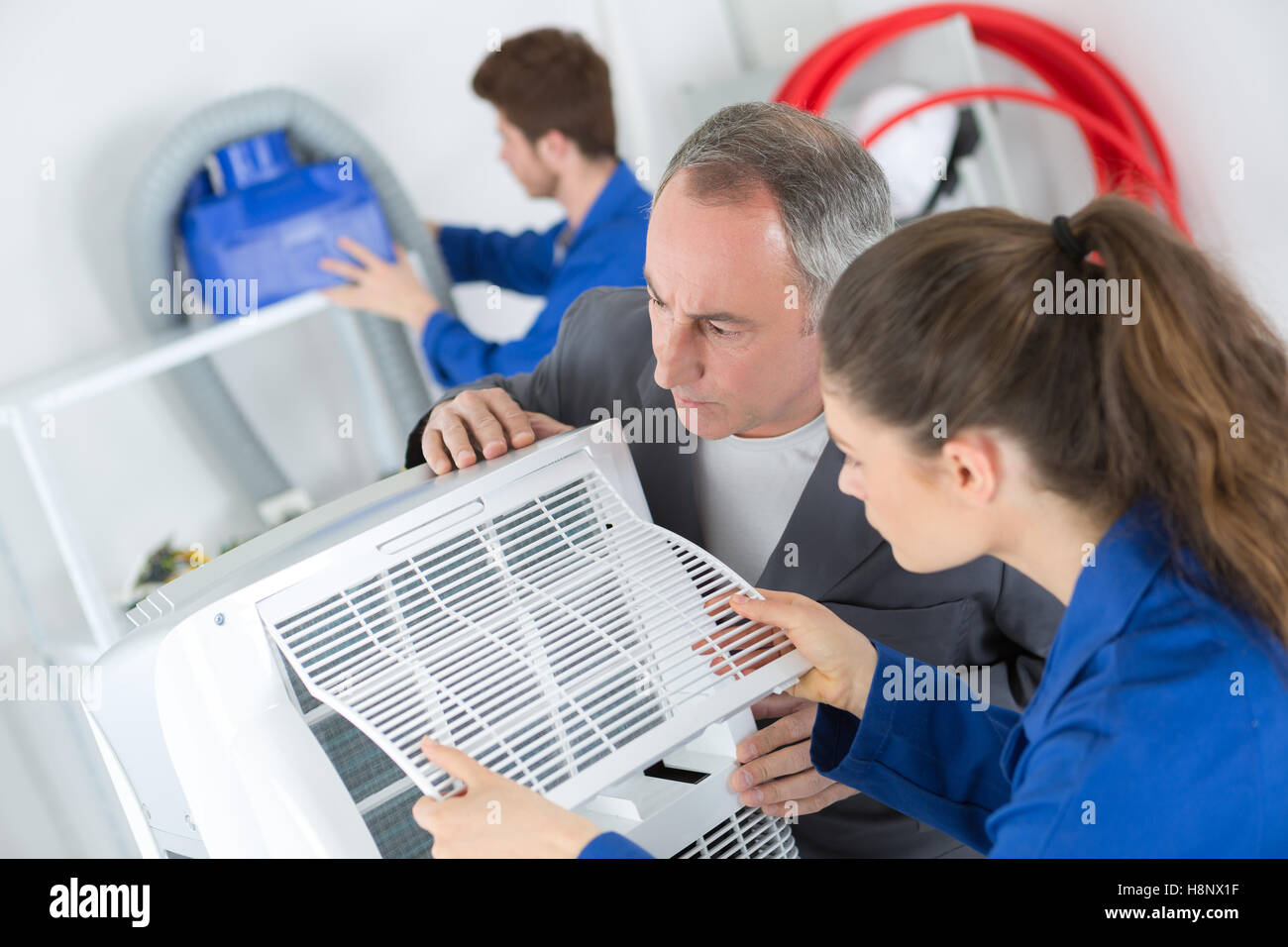 Technicien de climatisation Banque de photographies et d’images à haute ...