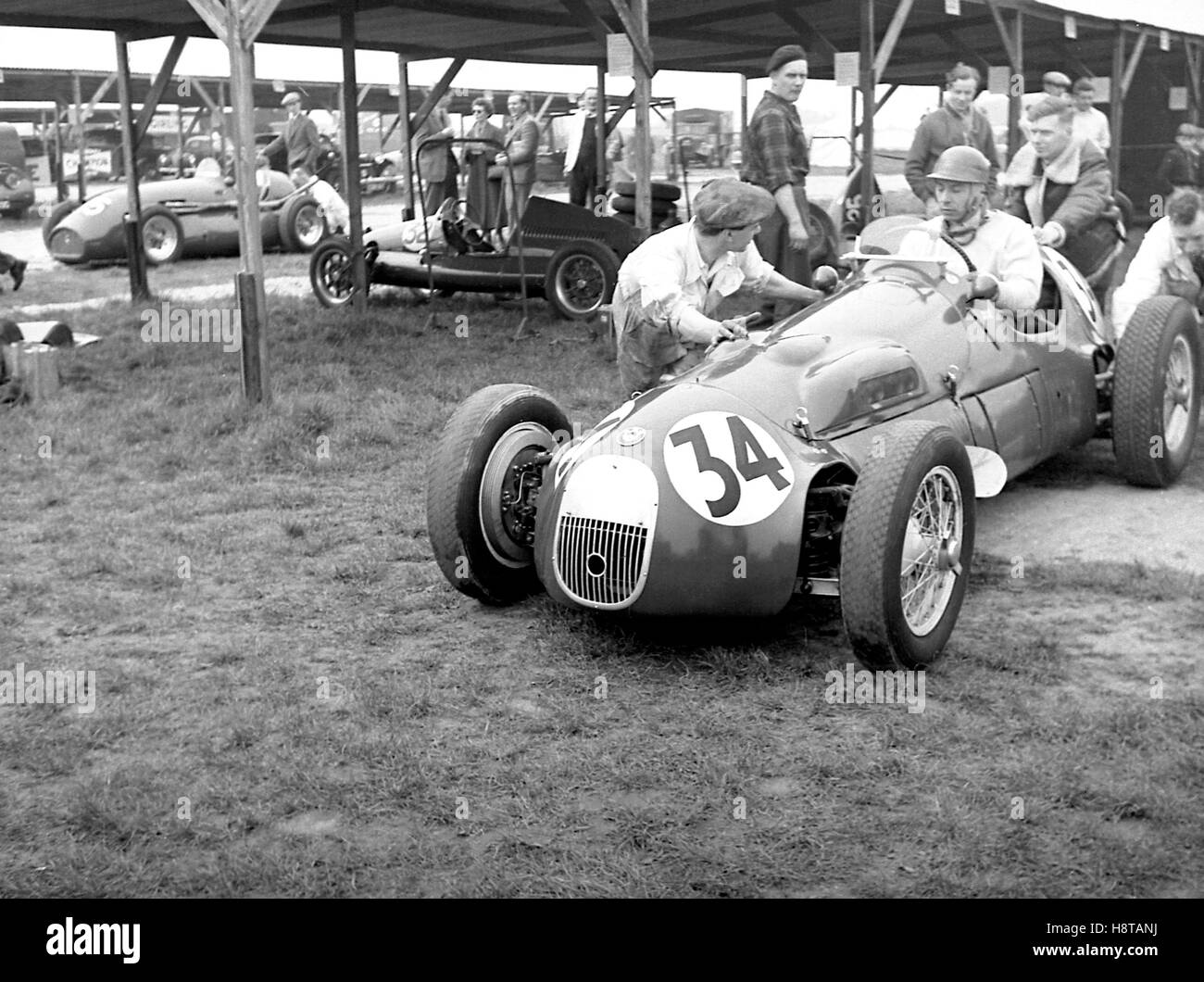 Goodwood paddock Banque d'images noir et blanc - Alamy