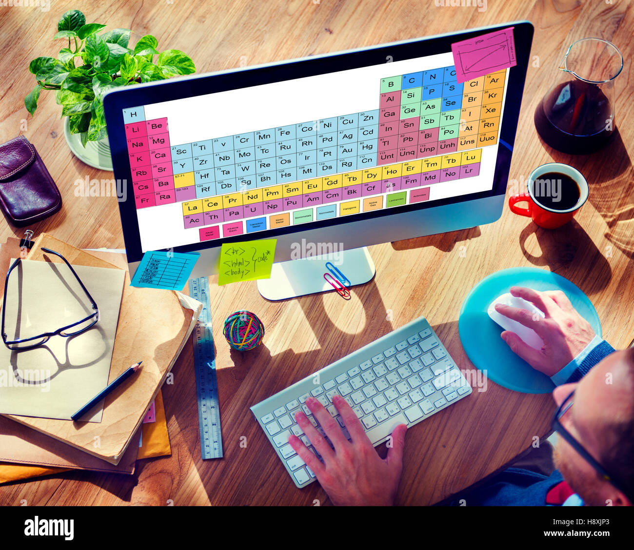 Tableau périodique de Mendeleïev chimie chimique Concept Photo Stock ...