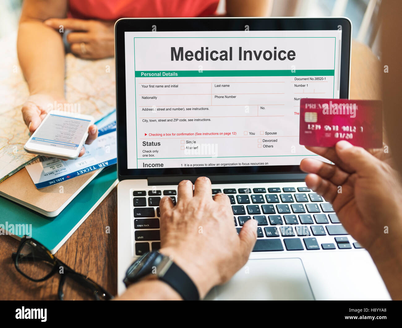 Facture médicale sous forme de document Concept Patient Photo Stock - Alamy