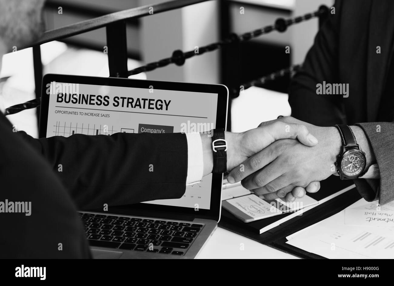 Accord de transaction Banque d'images noir et blanc - Alamy