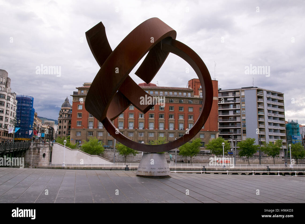 Basque sculpture Banque de photographies et d’images à haute résolution ...