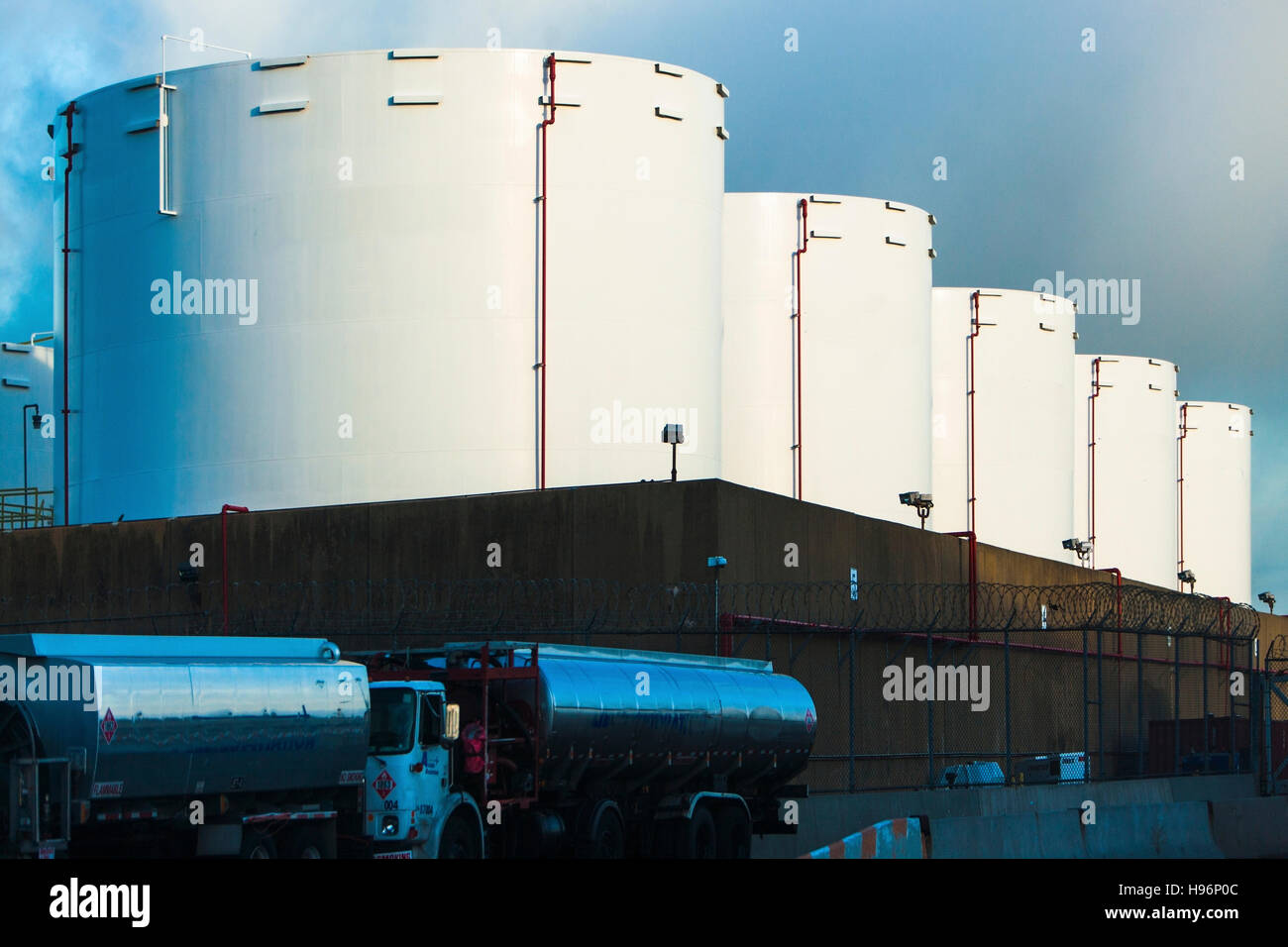Storage tank Banque de photographies et d’images à haute résolution - Alamy