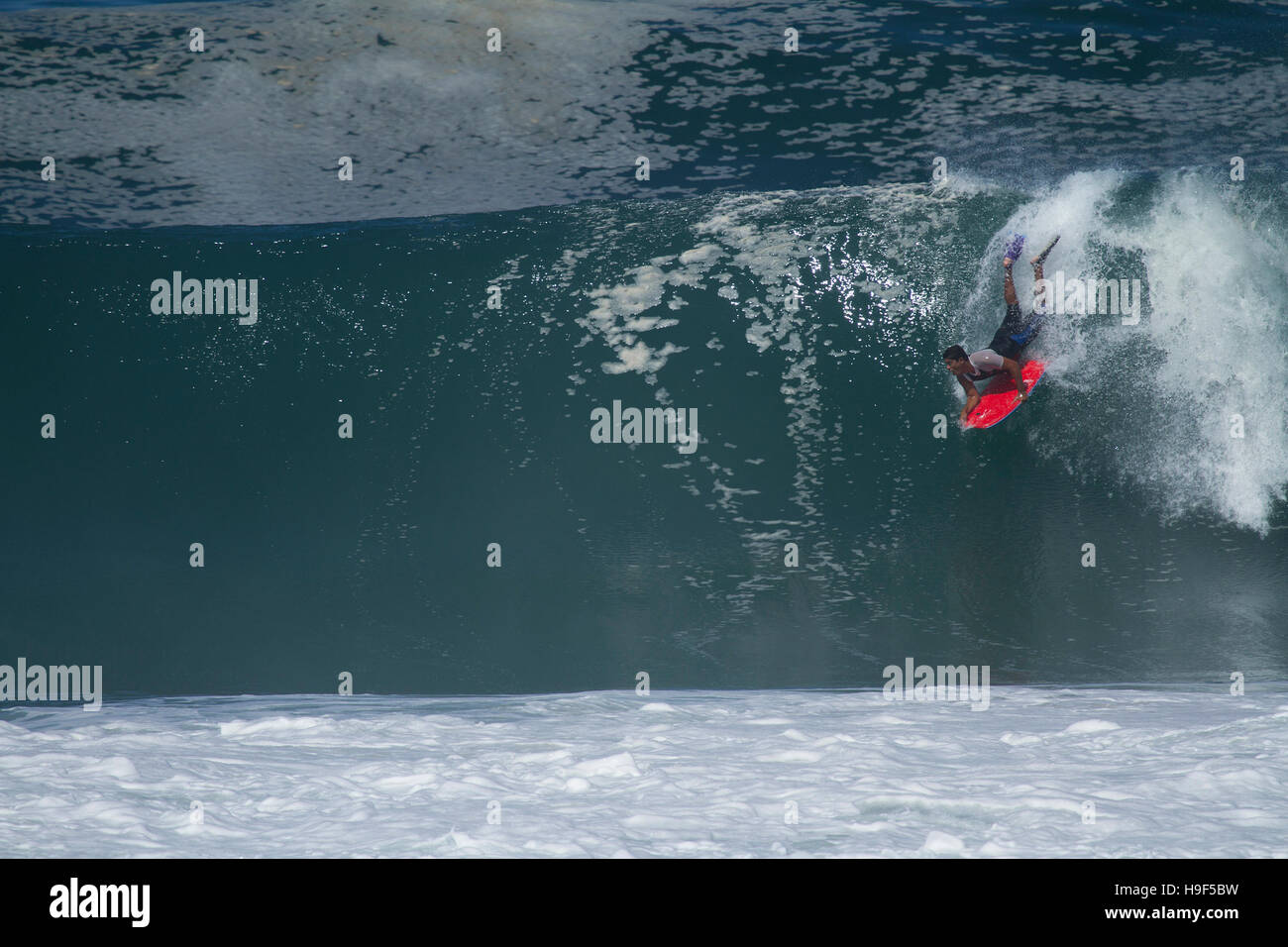 Vague de bodyboard Banque de photographies et d’images à haute ...