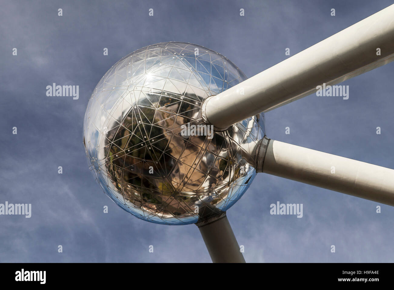 Atome de fer Banque de photographies et d’images à haute résolution - Alamy