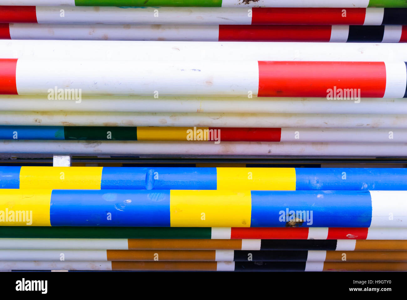 Pile de poteaux Banque de photographies et d’images à haute résolution - Alamy