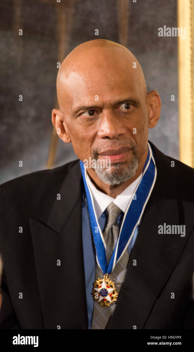 Kareem abdul jabbar Banque de photographies et d’images à haute résolution - Alamy