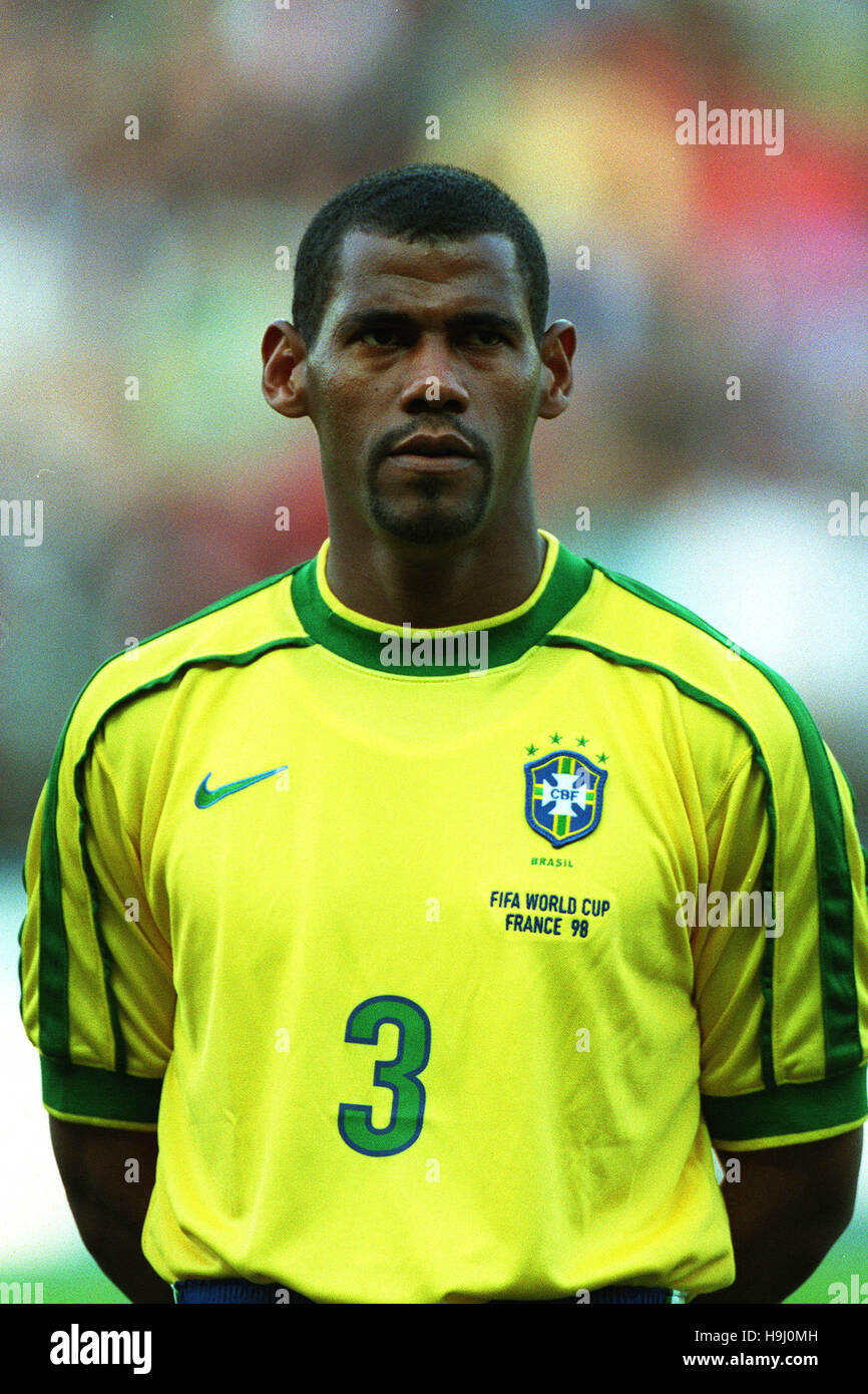 ALDAIR BRÉSIL & AS Roma 22 Juin 1998 Photo Stock - Alamy