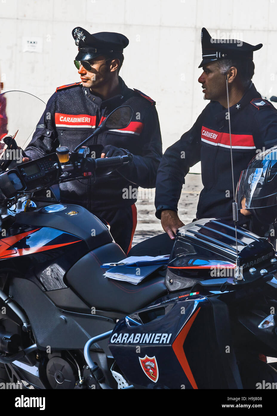 Italian Carabinieri Banque d'image et photos - Alamy