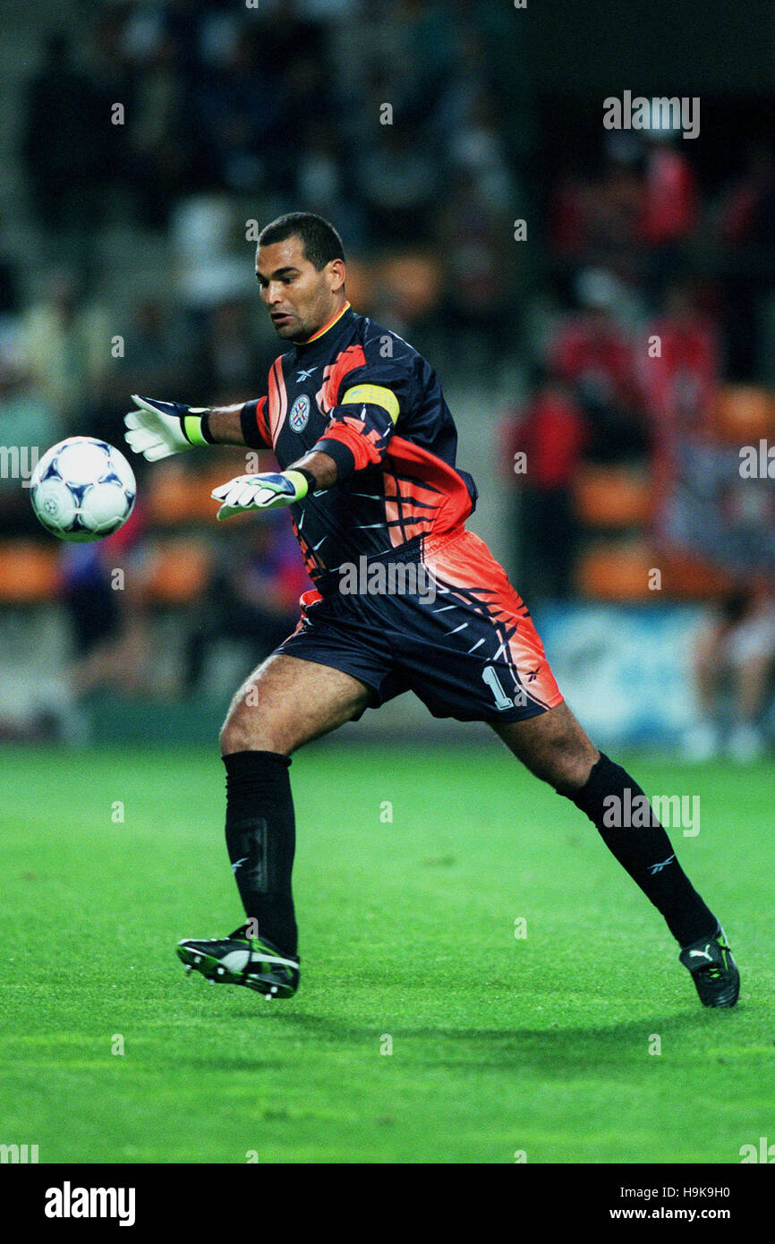 JOSE LUIS CHILAVERT PARAGUAY 20 Juin 1998 Photo Stock - Alamy