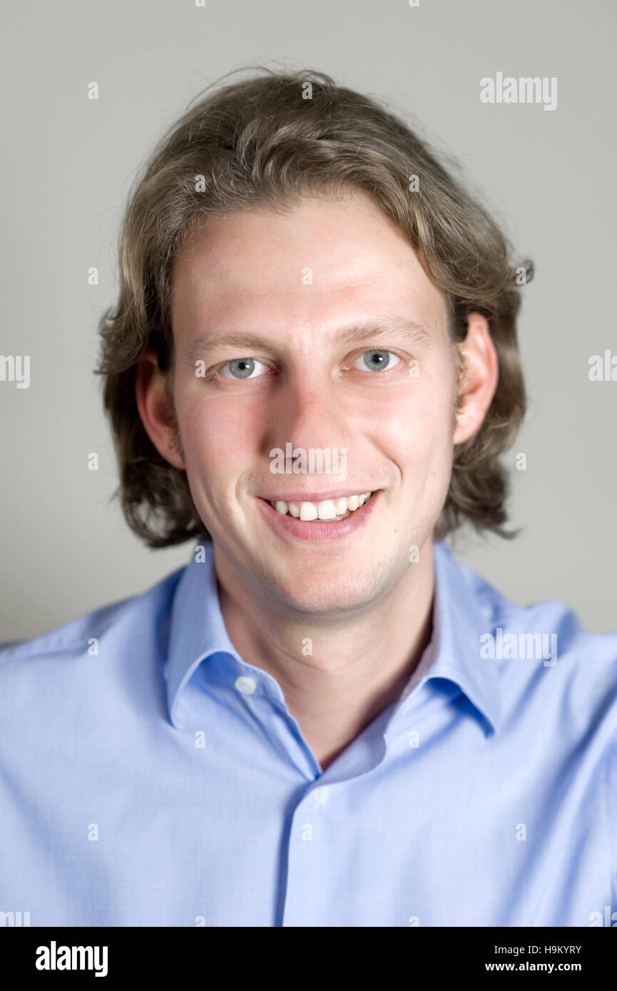 Homme de 25 ans Banque de photographies et d’images à haute résolution ...