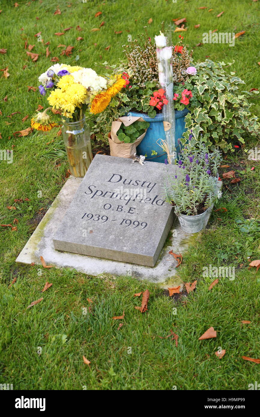 Dusty springfield grave Banque de photographies et d’images à haute ...