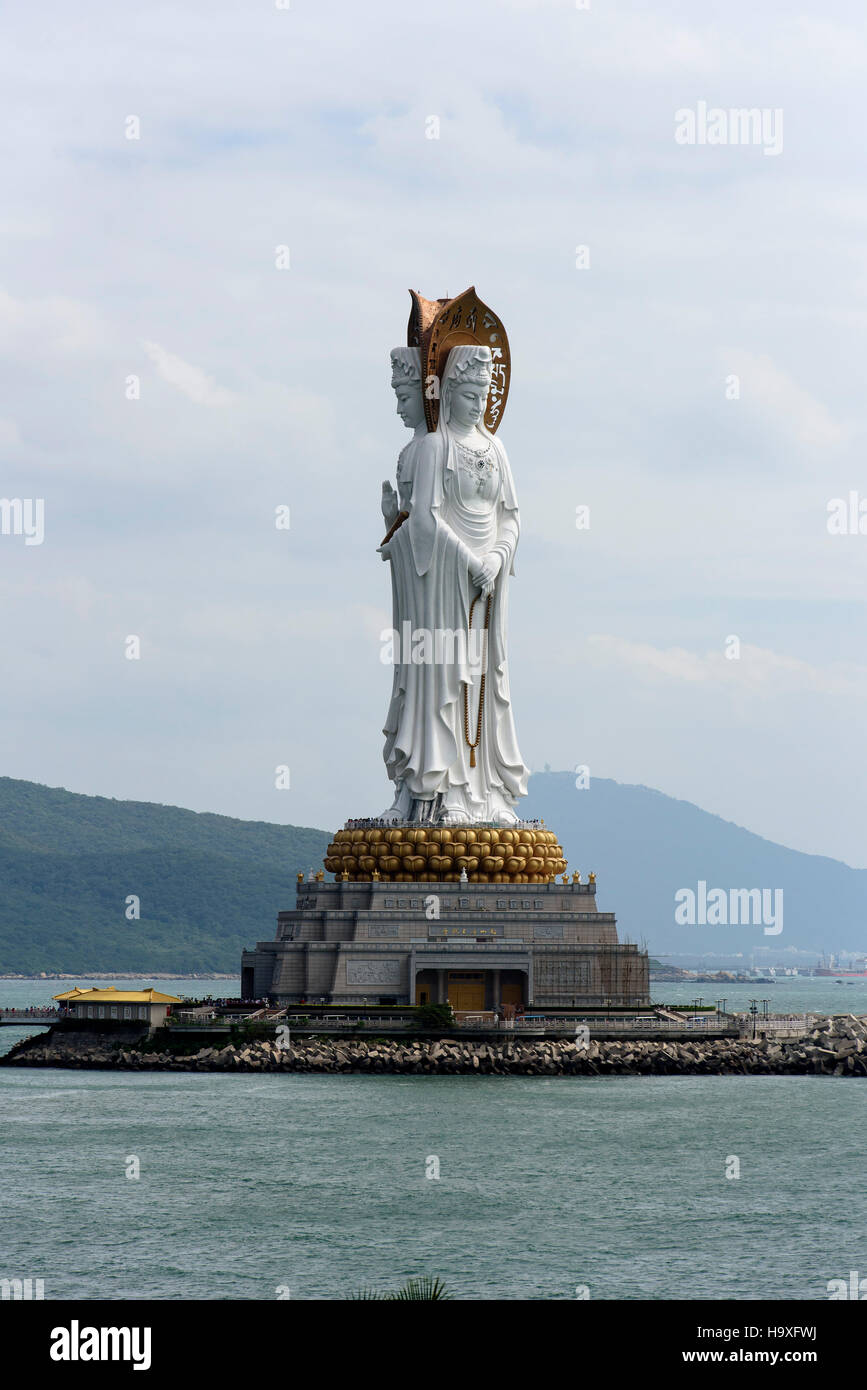 Statue de Guan Yin-Nanshan temple près de Sanya, sur l'île de Hainan ...