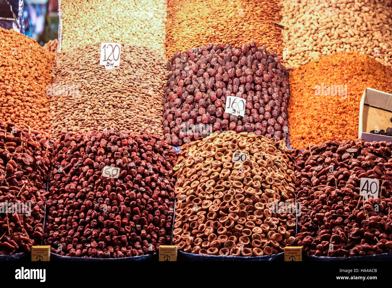 Moroccan sweet shop in marrakech Banque de photographies et d’images à ...