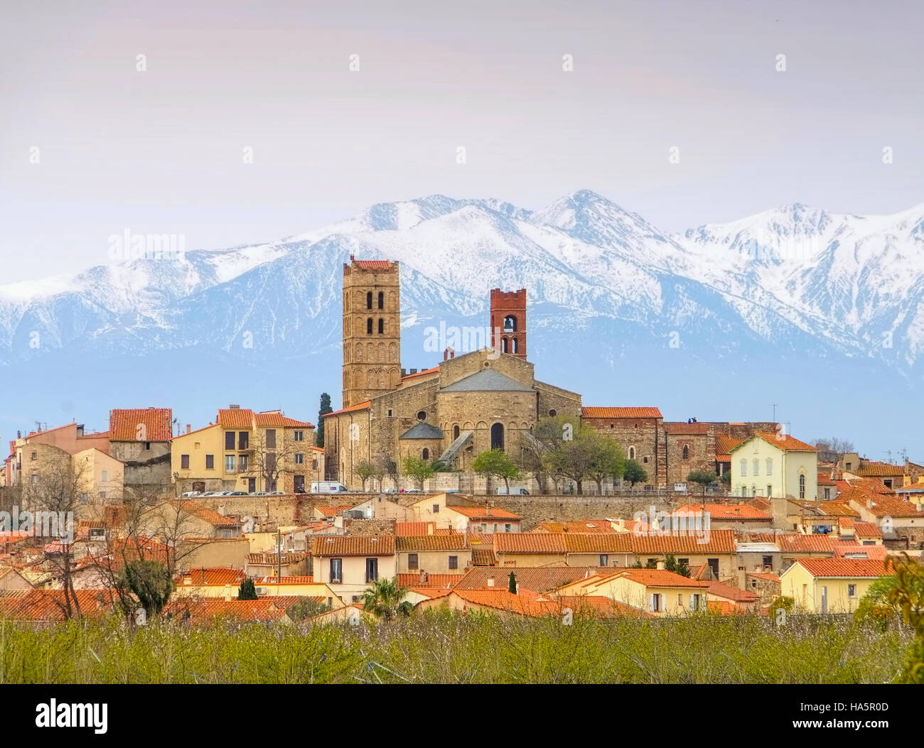Canigou france Banque de photographies et d’images à haute résolution ...