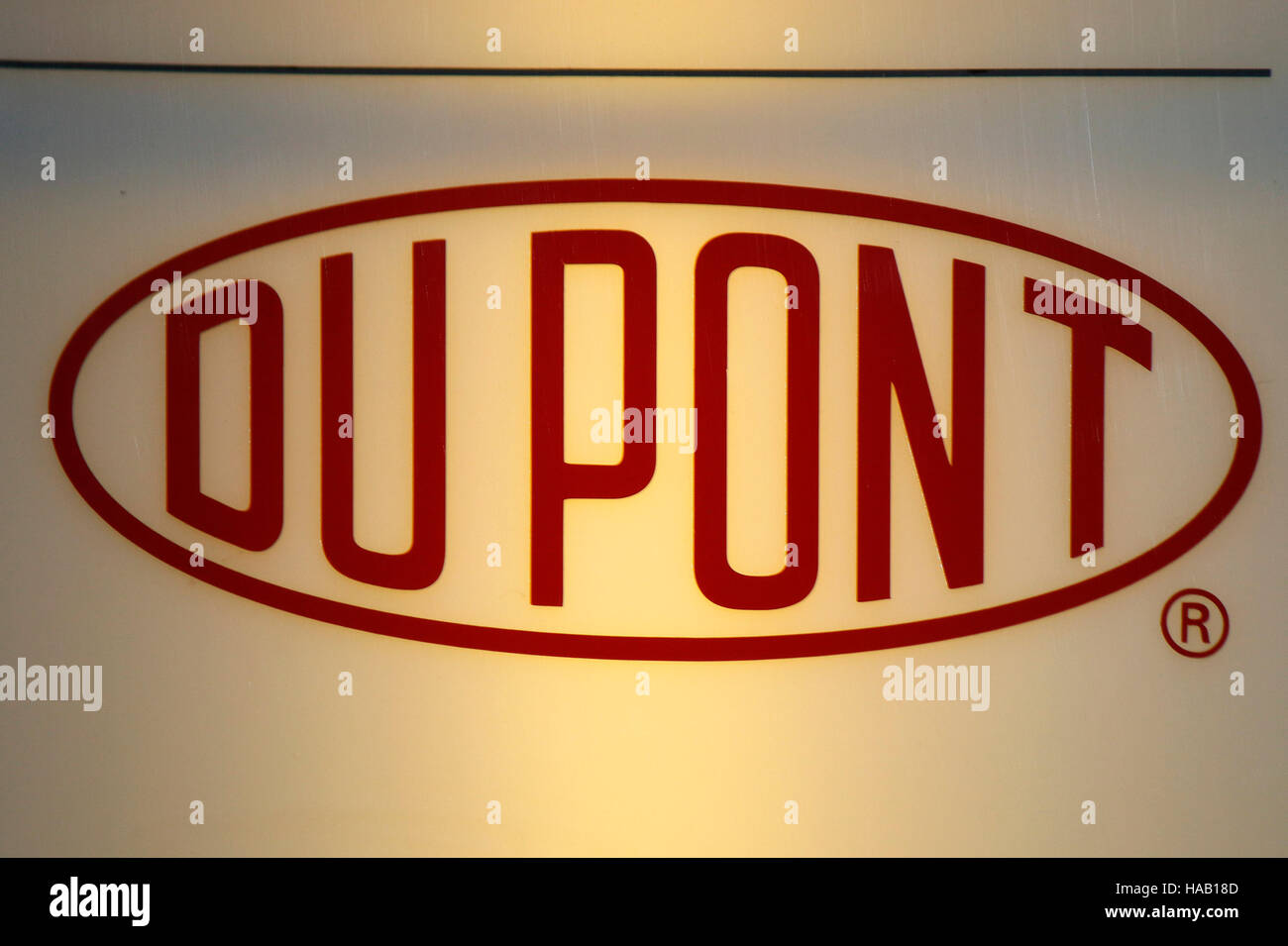 Dupont logo Banque de photographies et d’images à haute résolution - Alamy