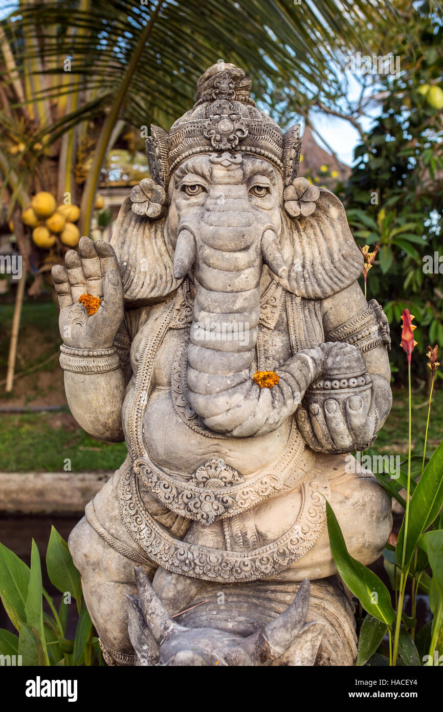 Statue Jardin Ganesh at Mary Stephens blog