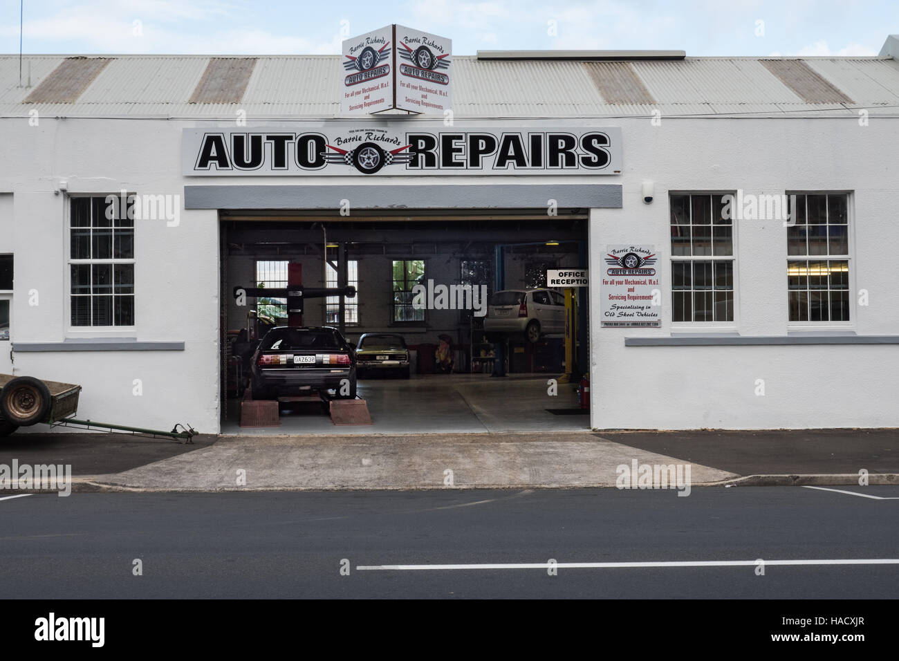Atelier de réparation automobile Banque de photographies et d’images à ...