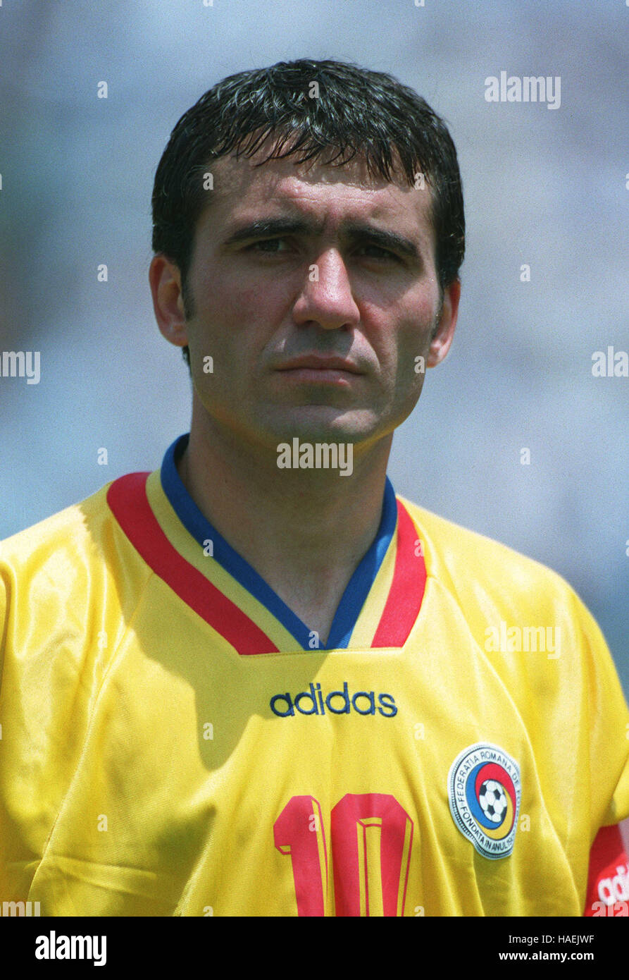 Hagi fc barcelone Banque de photographies et d’images à haute ...