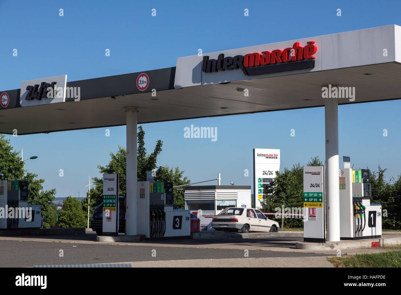 Intermarche france Banque de photographies et d’images à haute ...