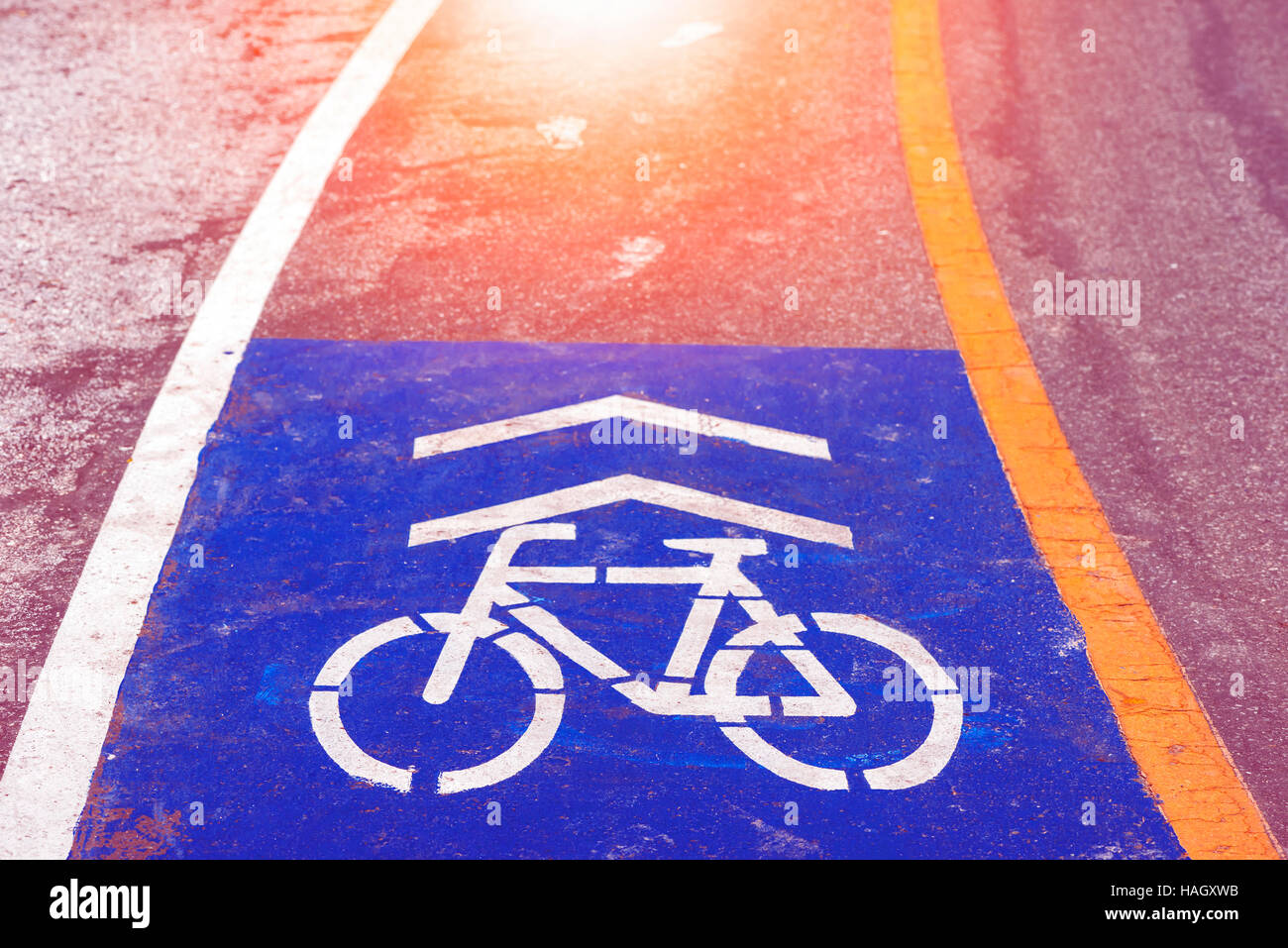 Symbole pour indiquer la route pour les vélos.Soft-focus Photo Stock ...