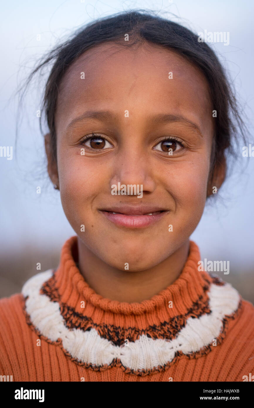 Portrait d'une jeune fille marocaine close-up et bokeh Photo Stock - Alamy
