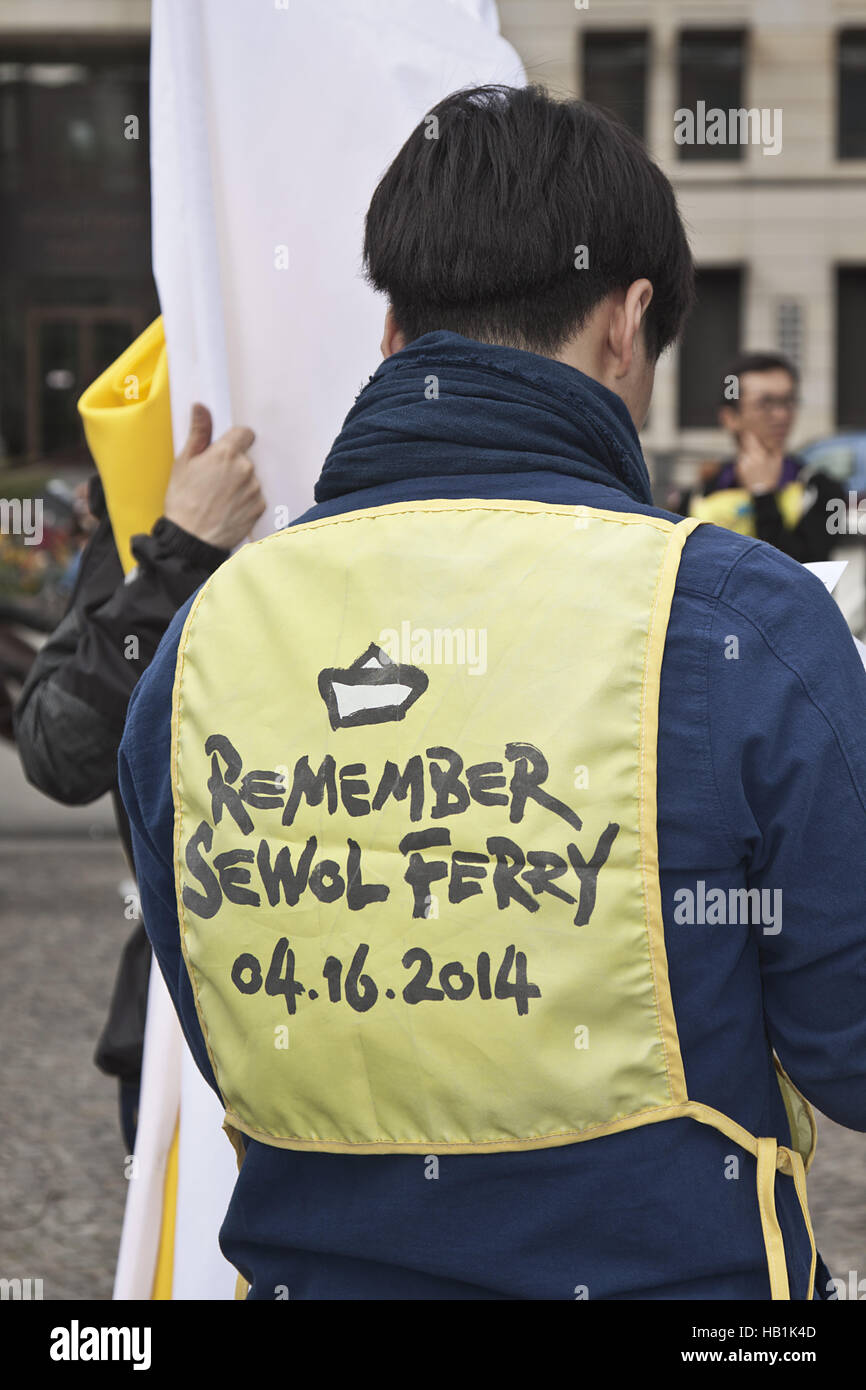 Sewol ferry Banque de photographies et d’images à haute résolution - Alamy