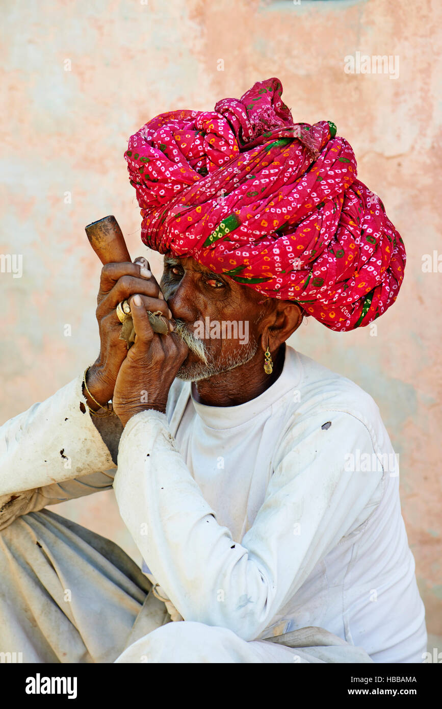 Inde, Rajasthan, village de Gura Ajba dans les environs de Jodhpur, population Devasi, Basanaram ...