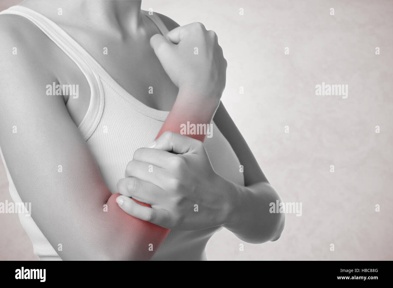 Douleur au bras Banque de photographies et d’images à haute résolution ...