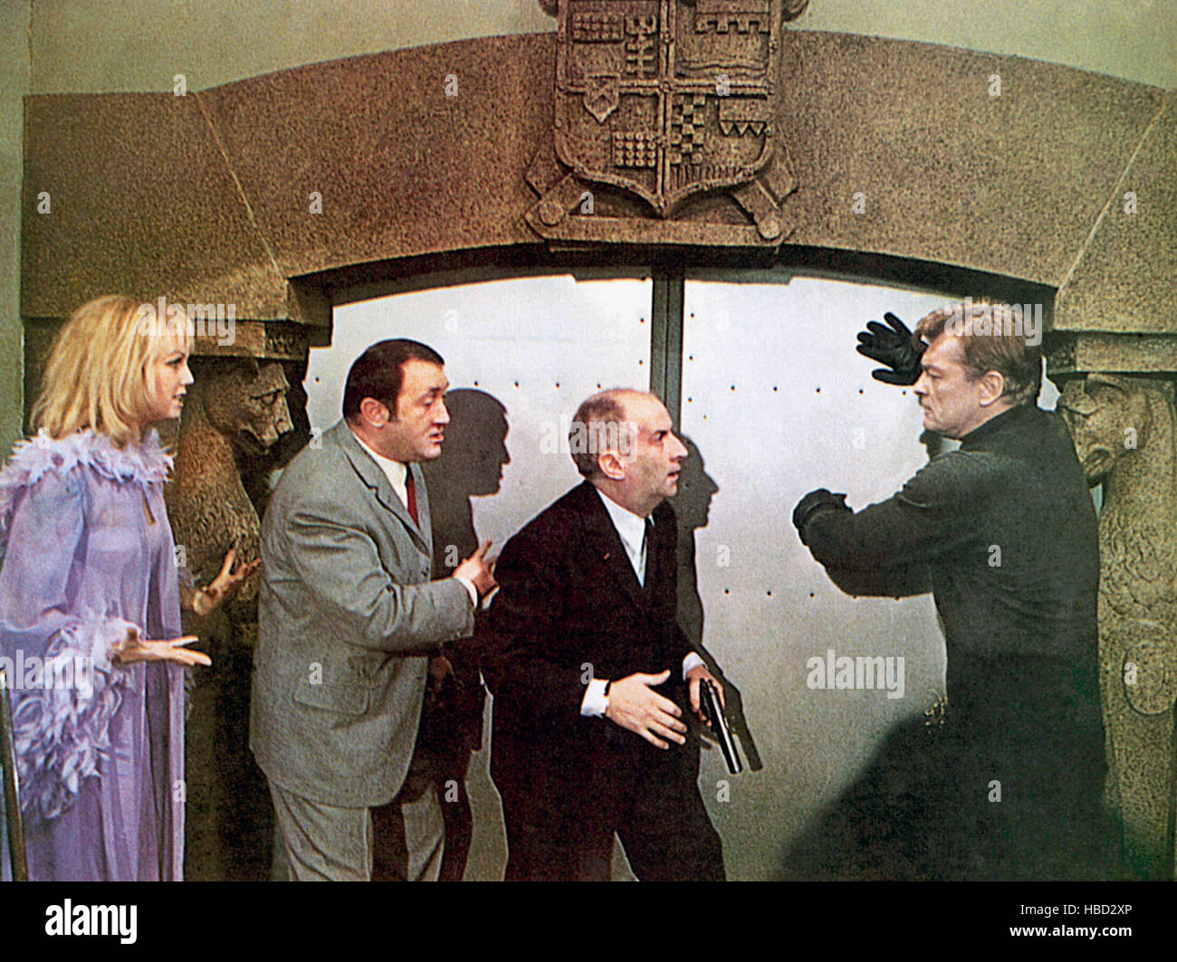 FANTOMAS strikes back, (aka FANTOMAS SE DECHAINE), de gauche à droite ...