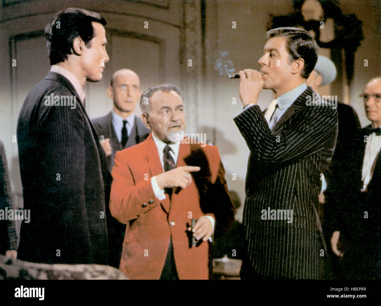 Jamais un moment ennuyeux, Henry Silva, Philip Coolidge, Edward G ...