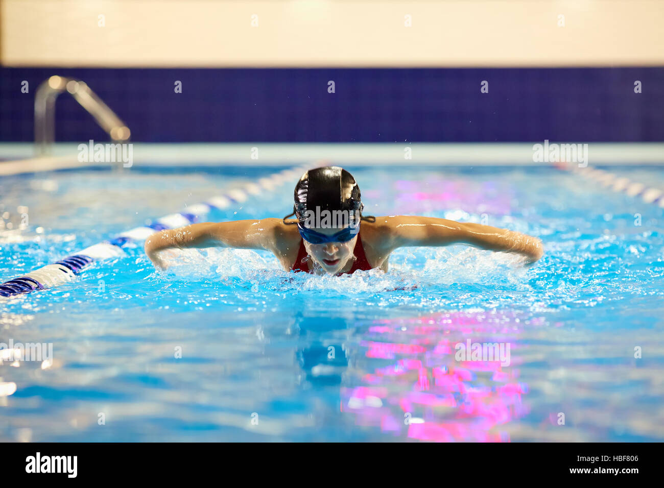 Nage Papillon Banque d'image et photos - Alamy