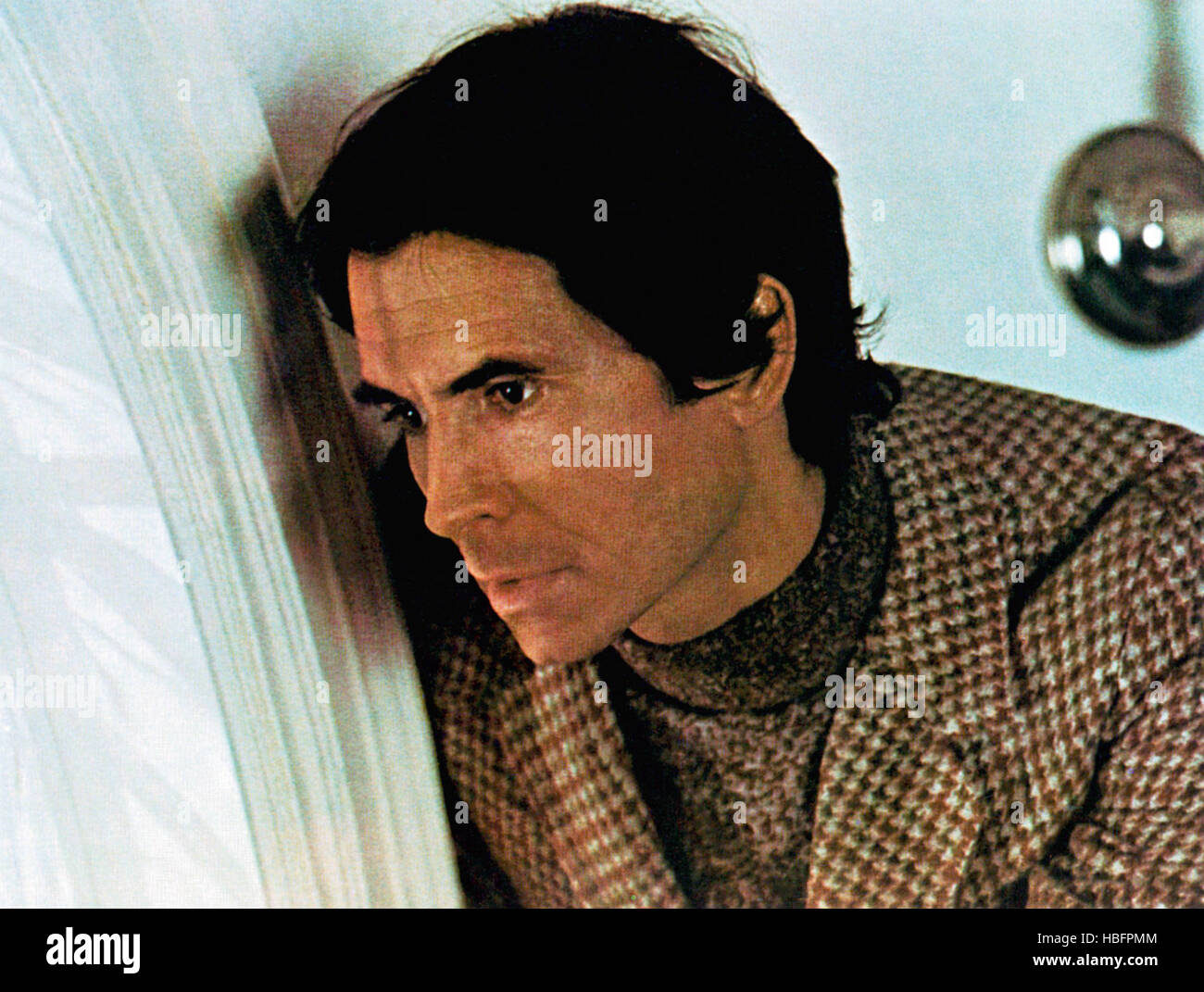 Quelquun derriere la porte Banque de photographies et d’images à haute résolution - Alamy