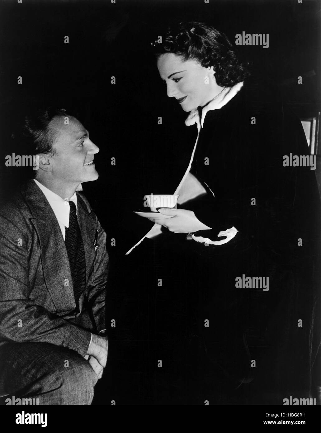 Toutes les femmes ont des secrets, James Cagney visites sœur Jeanne ...