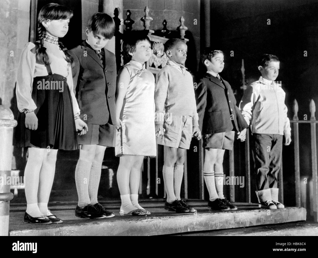 Les enfants du Malin, cast comprend Clive Powell, Yoke-Moon Lee, Mahdu ...