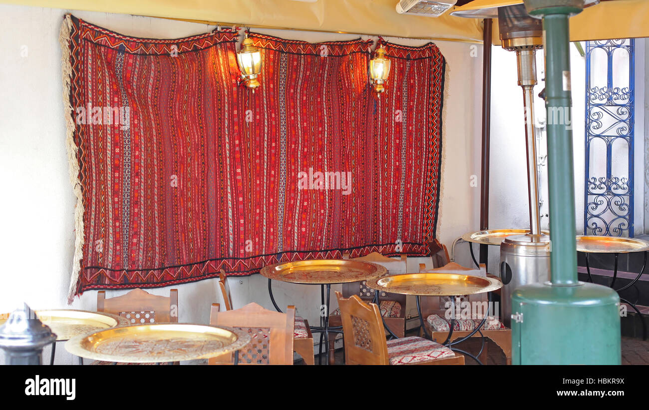 Moroccan cafe Banque de photographies et d’images à haute résolution ...