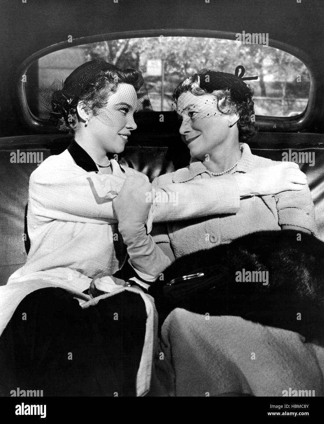 DADDY LONG LEGS, Leslie Caron, Thelma Ritter, 1955. TM et © Copyright ...