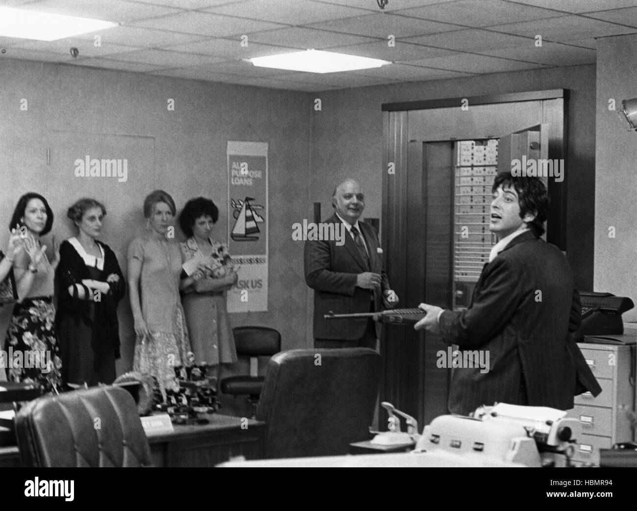 Jour après-midi de chien, de gauche à droite : Sandra Kazan, Carol Kane ...