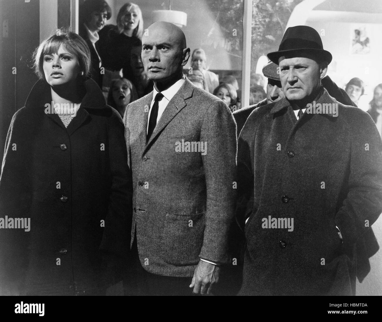 L'HOMME DOUBLE, Britt Ekland, Yul Brynner, David Bauer, 1967 Photo ...